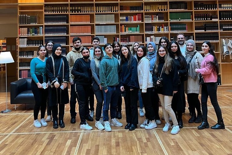 Deutsch LK in Weimar - Elly-Heuss-Knapp-Gymnasium
