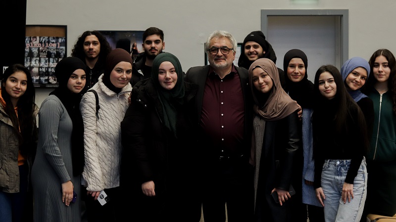 Ahmet Özcan geht in den Ruhestand - Elly-Heuss-Knapp-Gymnasium
